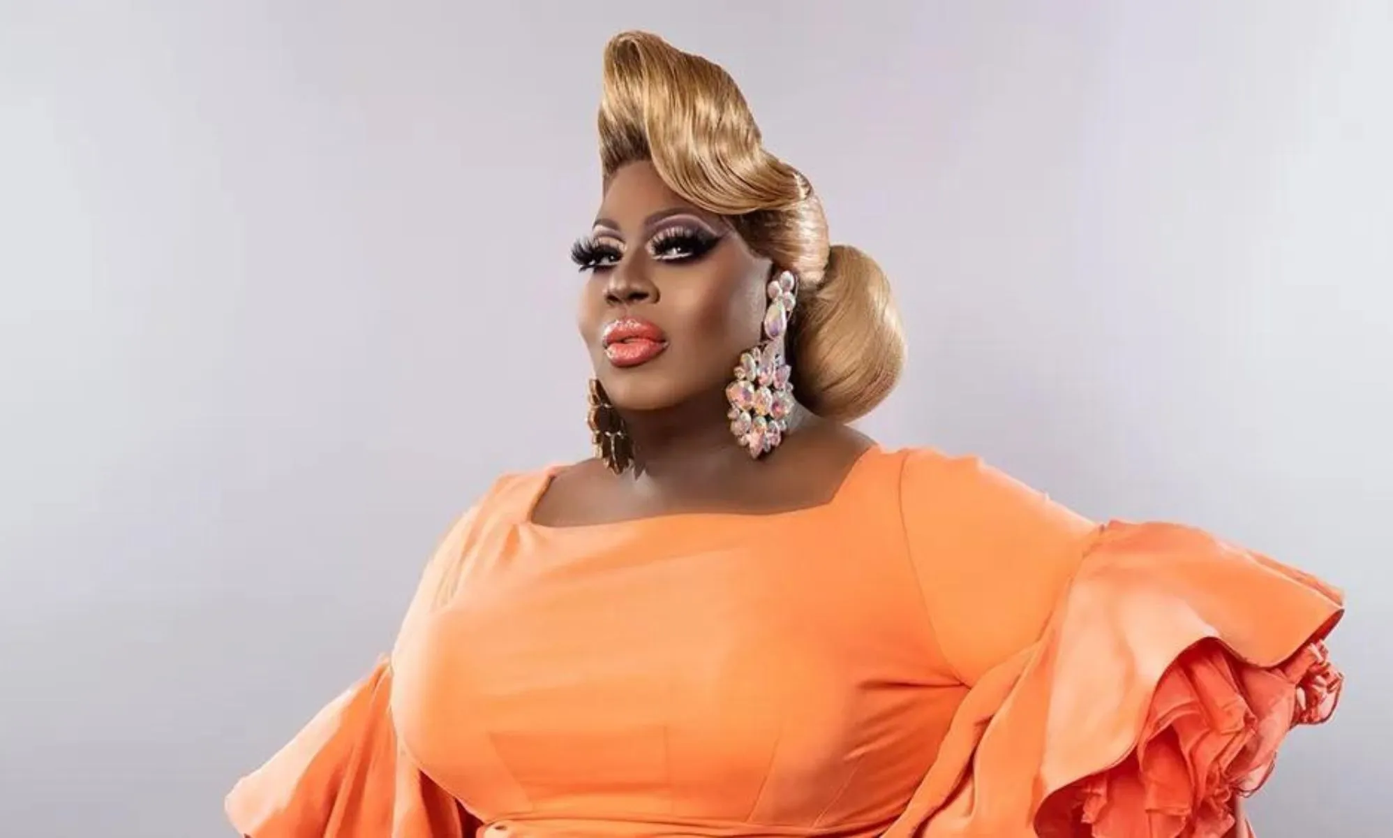 La leyenda de Drag Race, Latrice Royale, se une a la temporada 4 de We're Here como presentadora ...
