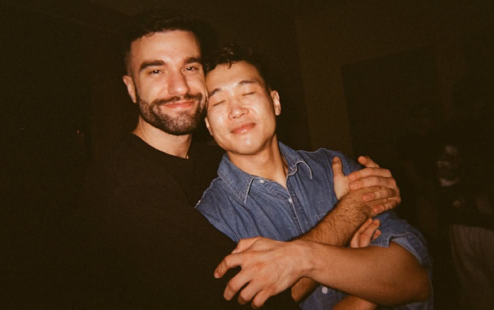 'El mejor día de mi vida': Joel Kim Booster se casa con su pareja de ...